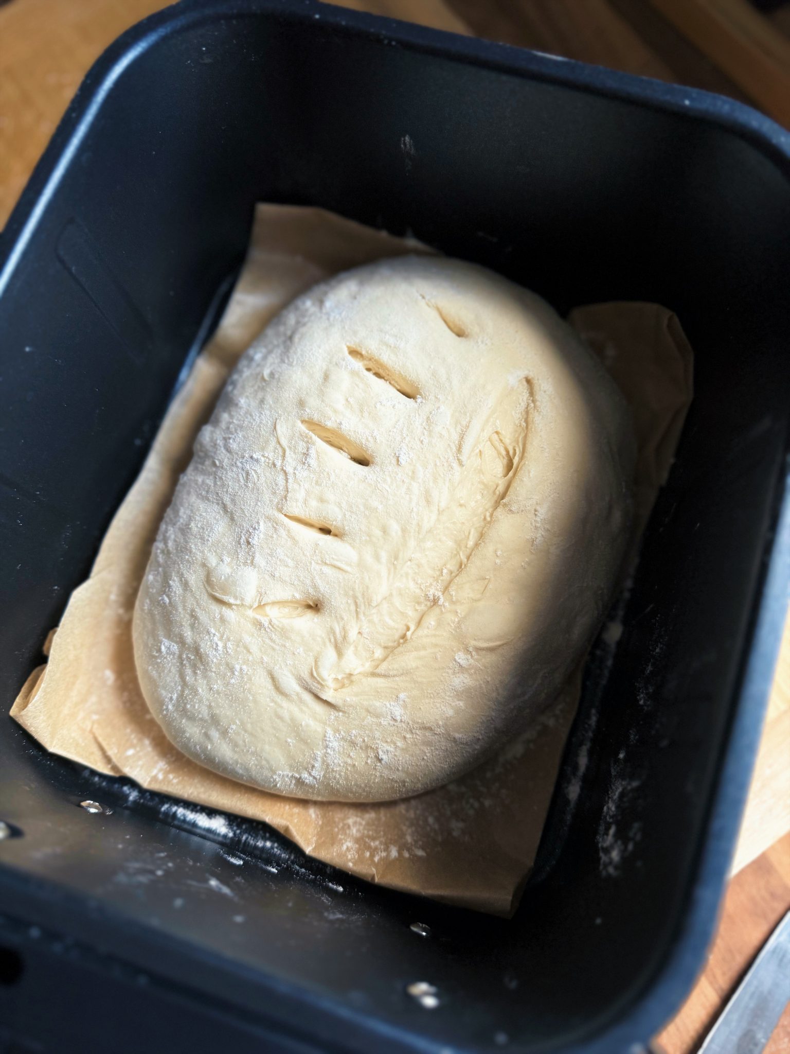 Einfaches Brot aus der Heißluftfritteuse - Holla die Kochfee