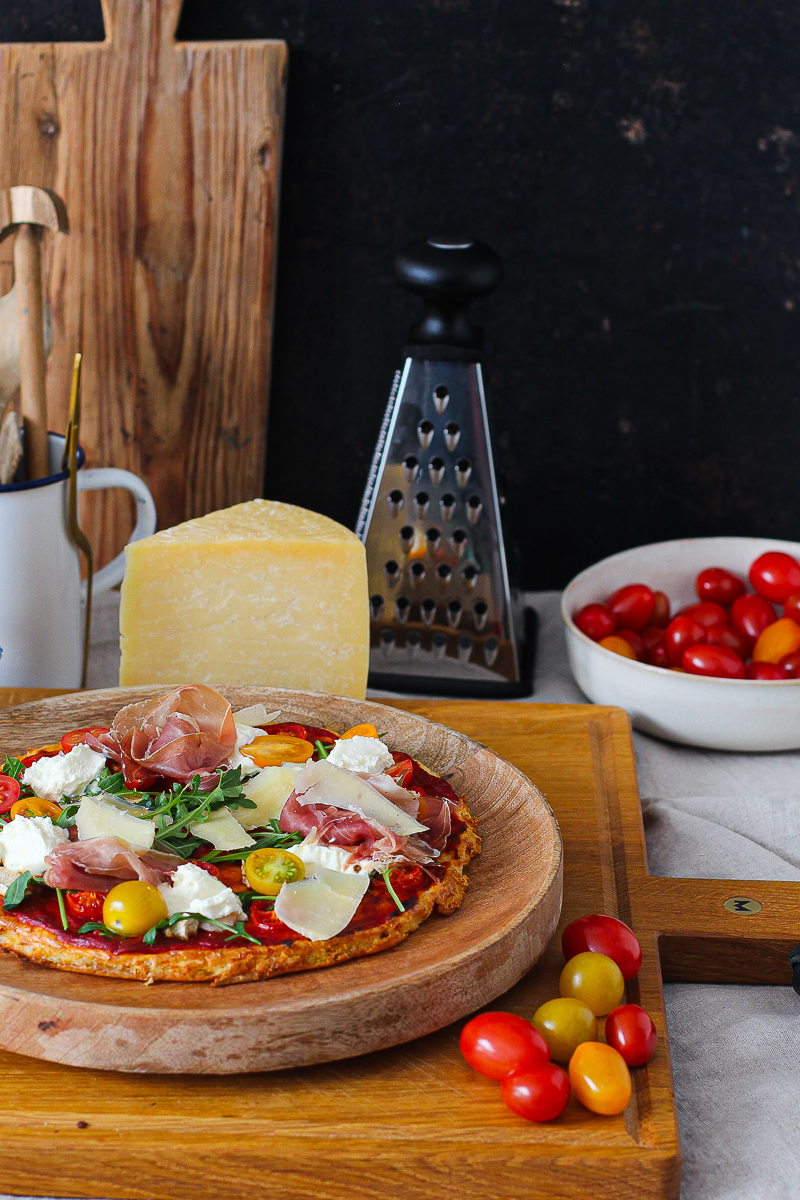 Protein Pizza mit körnigem Frischkäse - Holla die Kochfee